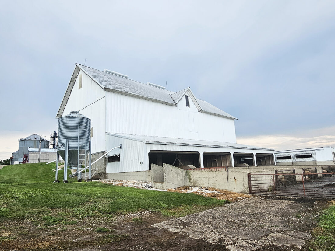 Historic Breda-area barn built in 1892 | News, Sports, Jobs - Farm News